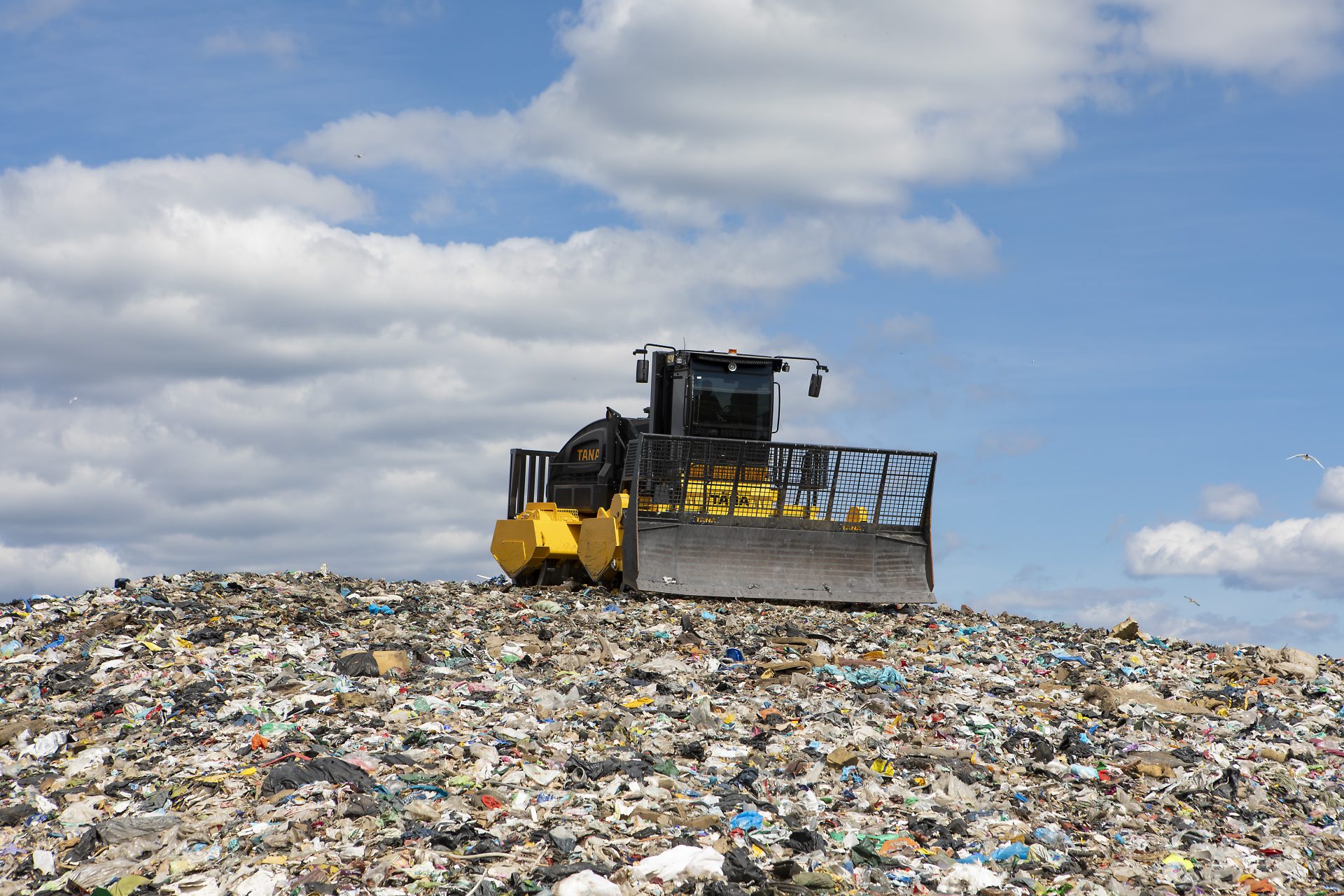 Landfill Compactors - McClung-Logan Heavy Construction Equipment Dealer